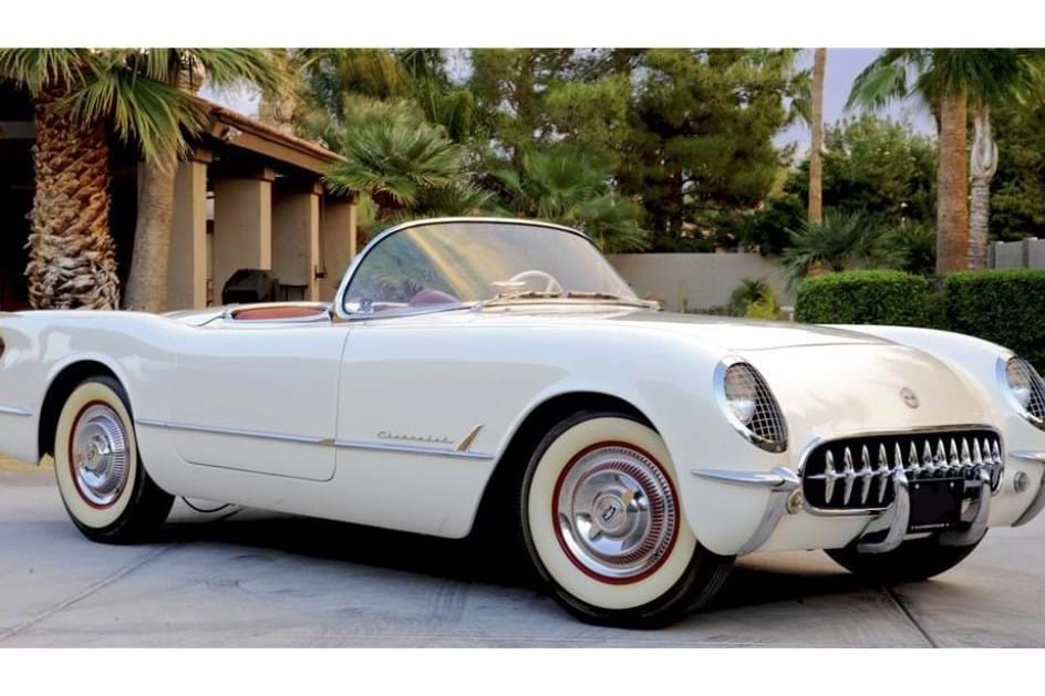 30 de Junho de 1953: O primeiro Corvette - Efemérides - Aquela Máquina