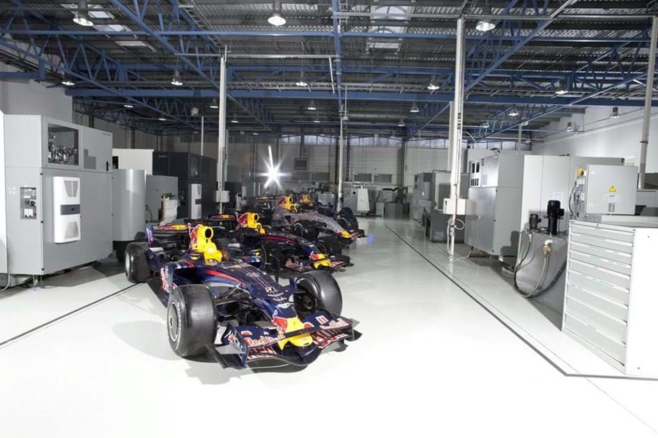 Visita à fábrica da Red Bull em Milton Keynes - Actualidade - Aquela ...