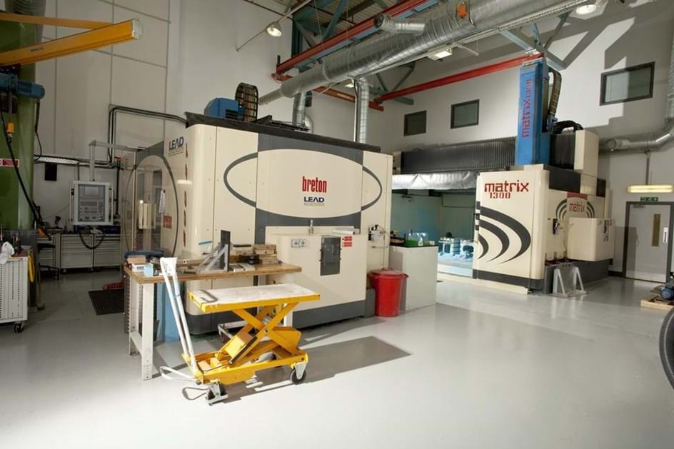 Visita à fábrica da Red Bull em Milton Keynes - Actualidade - Aquela ...