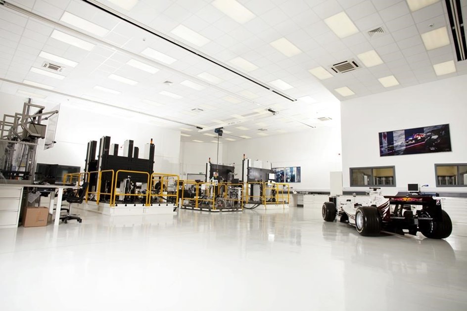 Visita à fábrica da Red Bull em Milton Keynes - Actualidade - Aquela ...