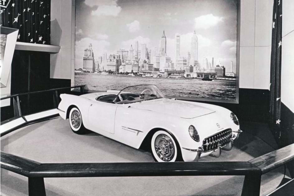 22 de Dezembro de 1952: o primeiro Corvette - Efemérides - Aquela Máquina
