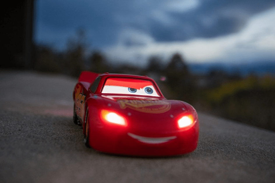 Faísca McQueen ganha vida com app - Actualidade - Aquela Máquina