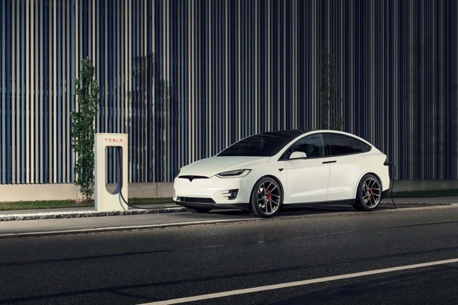 O tuning já chegou ao Tesla Model X - Actualidade - Aquela Máquina
