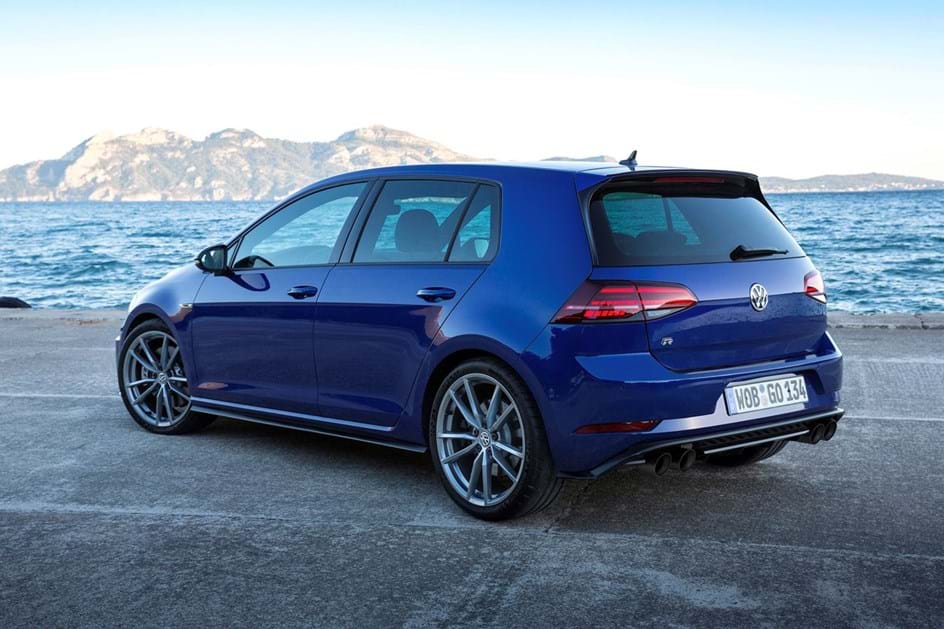 VW Golf R de 310 cv está mais agressivo e com melhor "ronco ...
