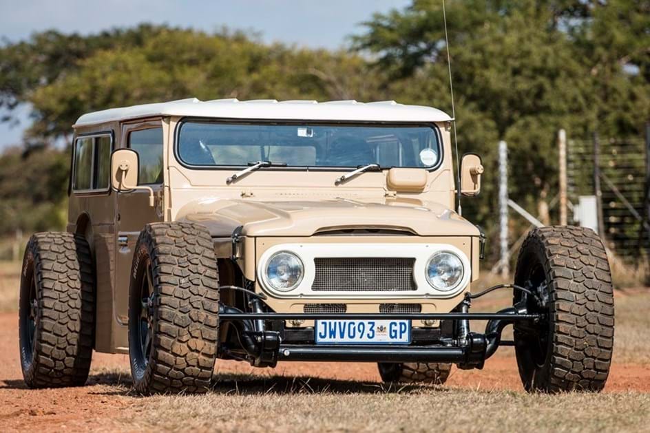 Este Toyota FJ45 Land Cruiser é diferente de tudo o que já viu ...