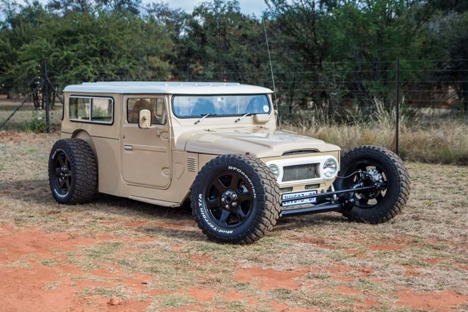 Este Toyota FJ45 Land Cruiser é diferente de tudo o que já viu ...