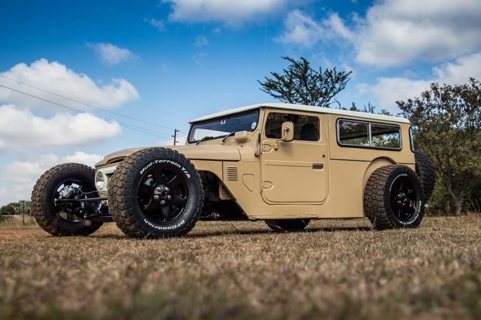 Este Toyota FJ45 Land Cruiser é diferente de tudo o que já viu ...