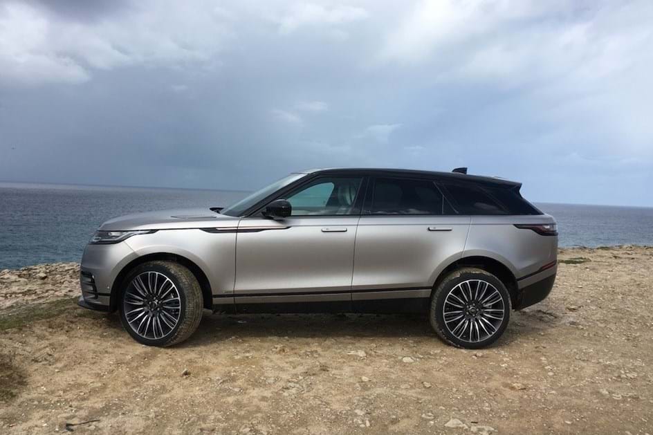 Range Rover Velar D300: já guiámos o “First Edition” de 300 cv - Ensaio ...