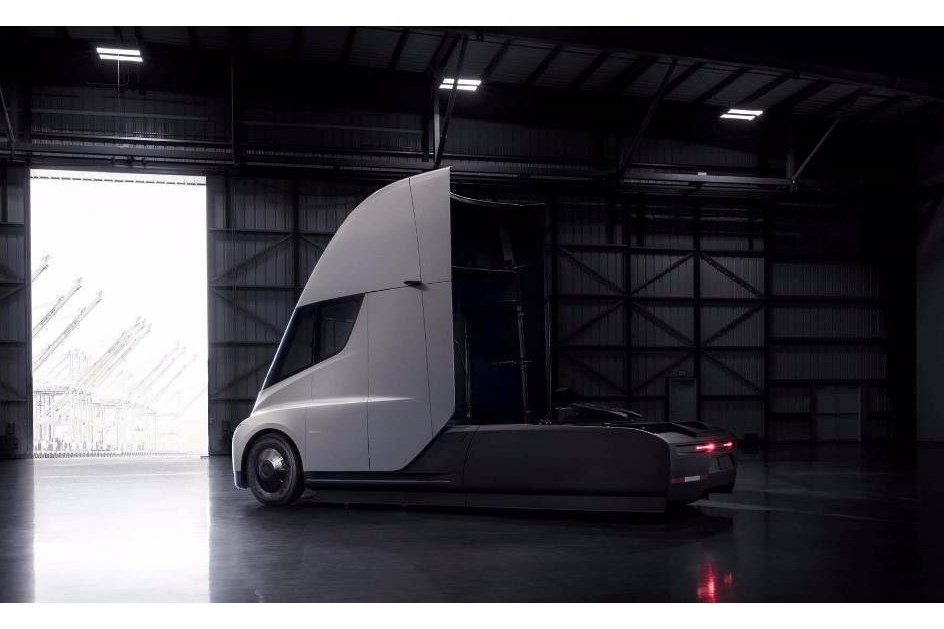 Com um camião TIR, a Tesla entra no "mundo real"! - Actualidade ...