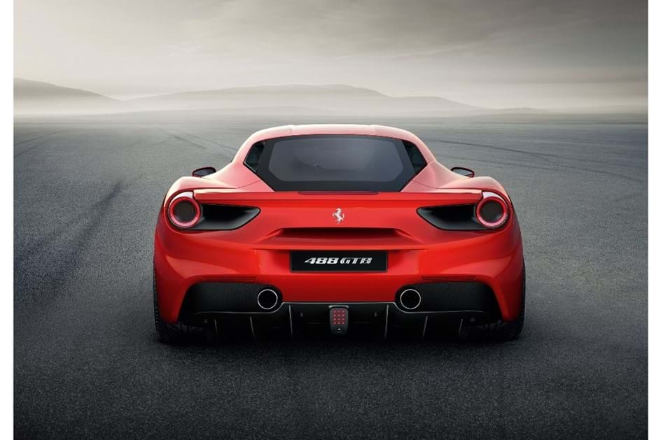 Ferrari 488 GTO terá o motor V8 mais potente da história da marca ...