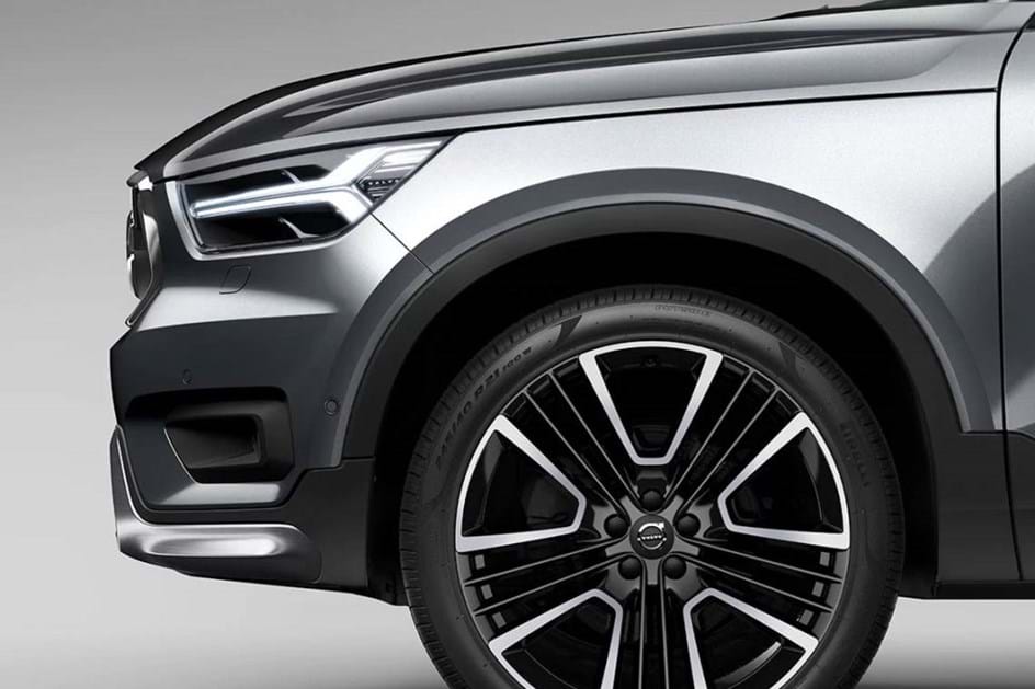 Volvo XC40 ganhou “kit” exterior que o deixa mais desportivo ...