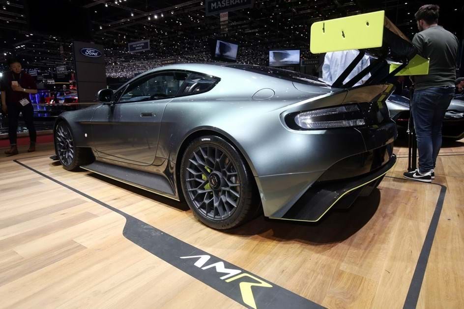 Um paraíso de Aston Martin?! É, mas já estão esgotados… - Actualidade ...
