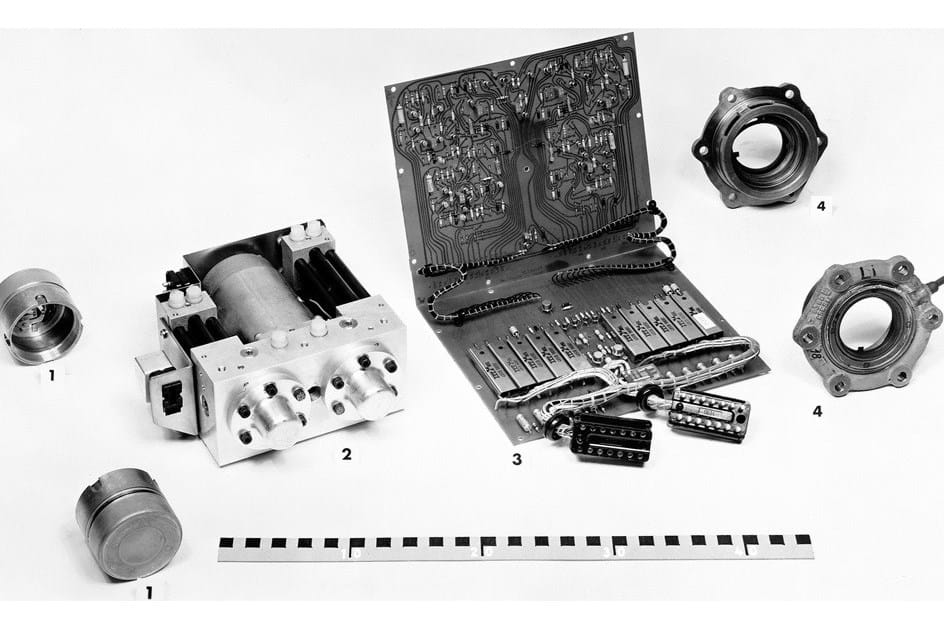 Primeiro carro com ABS apareceu há 40 anos! Veja os primeiros testes ...