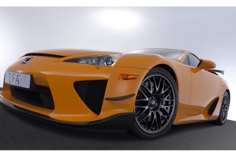 Lexus LFA virou “art car” pela mão de artista português - Actualidade ...