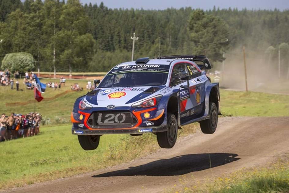 Wrc Thierry Neuville Renova Contrato Com A Hyundai Por Mais Três Anos