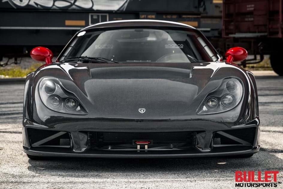 Rossion Q1R é uma “máquina” muito rara em carbono para as pistas - Actualidade - Aquela Máquina