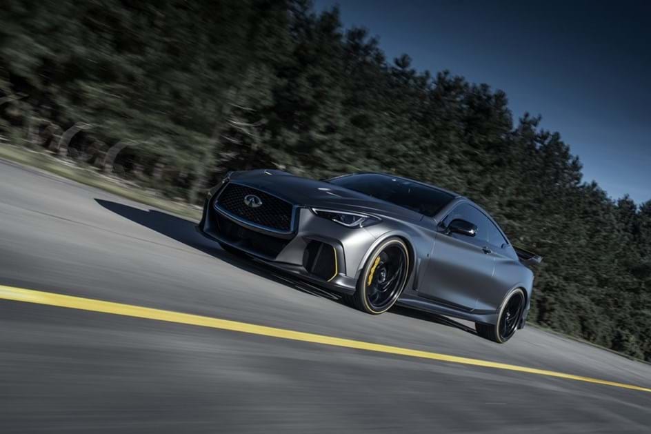 Infiniti mostrou Project Black S de 571 cv inspirado no F1 da Renault ...