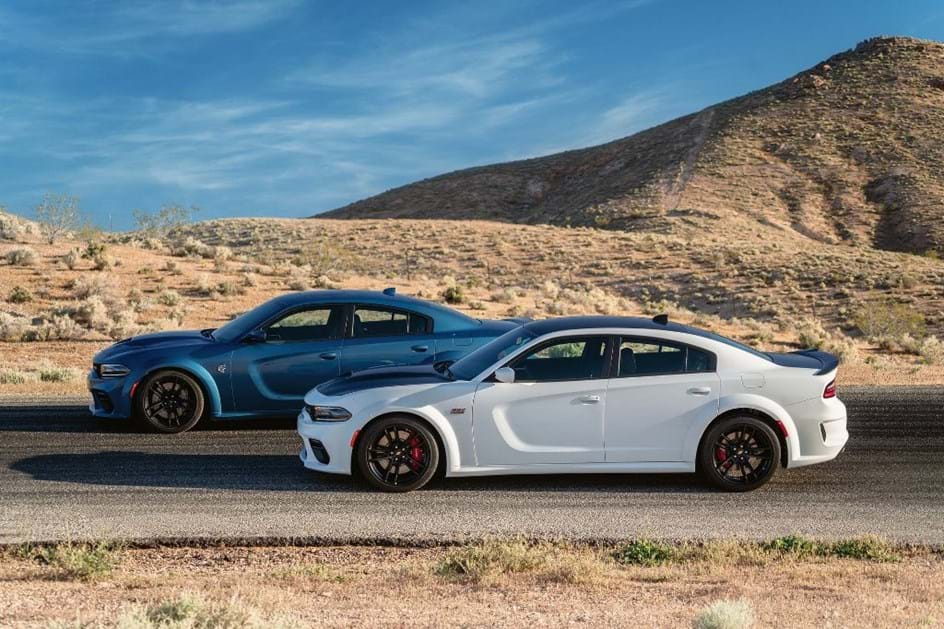 Dodge Charger SRT Hellcat Widebody apresentado com 717 cv - Novos ...