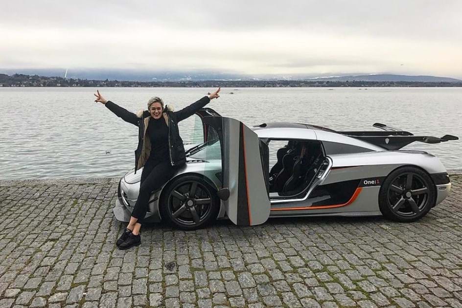 Portuguesa Carina Lima tem garagem milionária de sonho. Veja as imagens! - Actualidade - Aquela ...