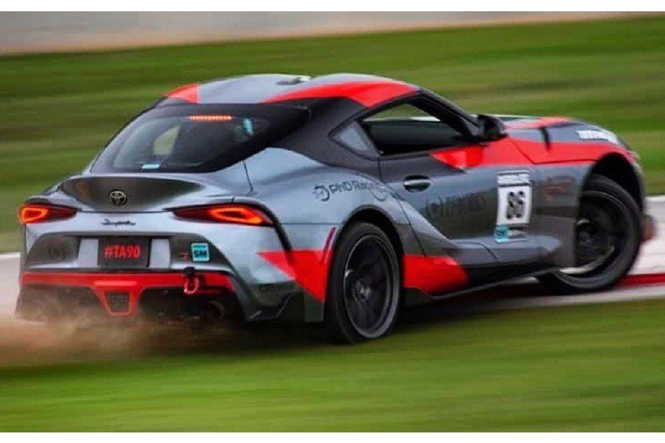 Toyota Supra tem encontro imediato com os rails! - Tome Nota - Aquela ...