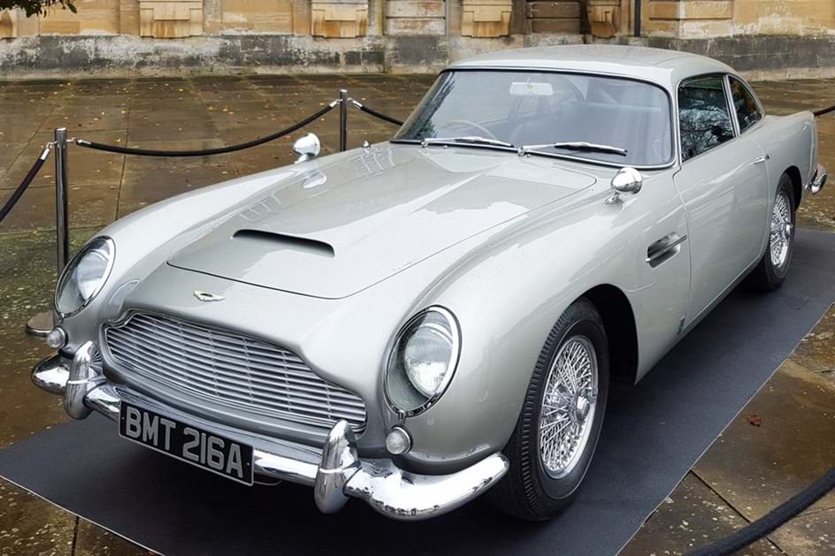 James Bond: Aston Martin tem quatro bólides em novo filme de 007 - Tome Nota - Aquela Máquina