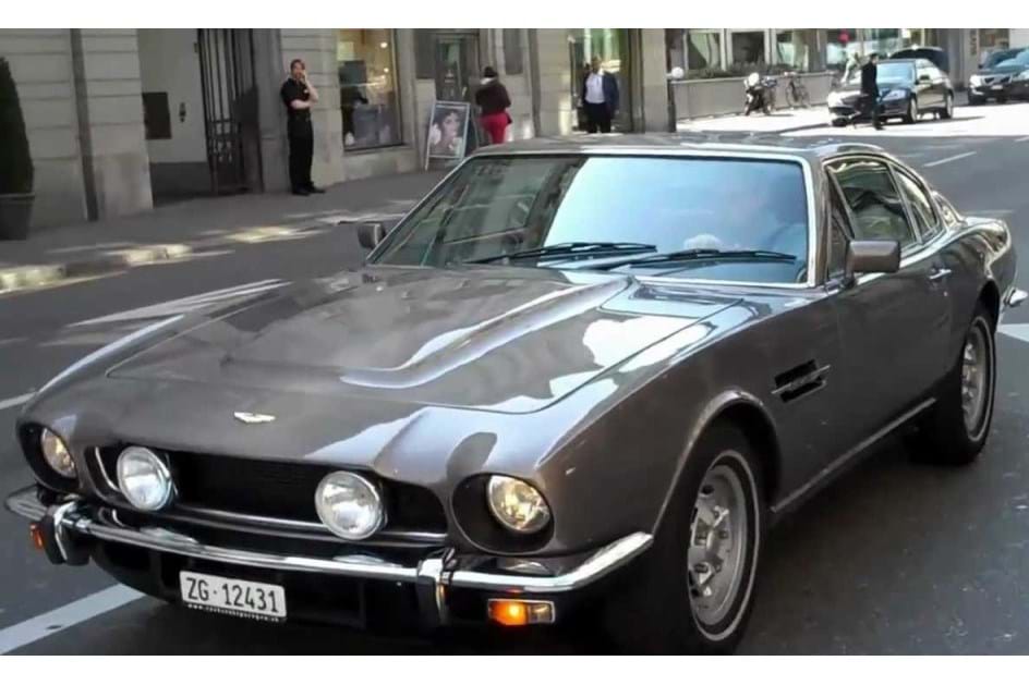 James Bond: Aston Martin tem quatro bólides em novo filme de 007 - Tome Nota - Aquela Máquina