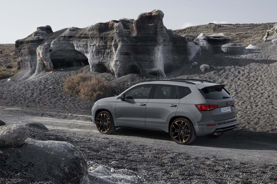 Ateca Limited Edition é um CUPRA muito especial com escape Akrapovic ...