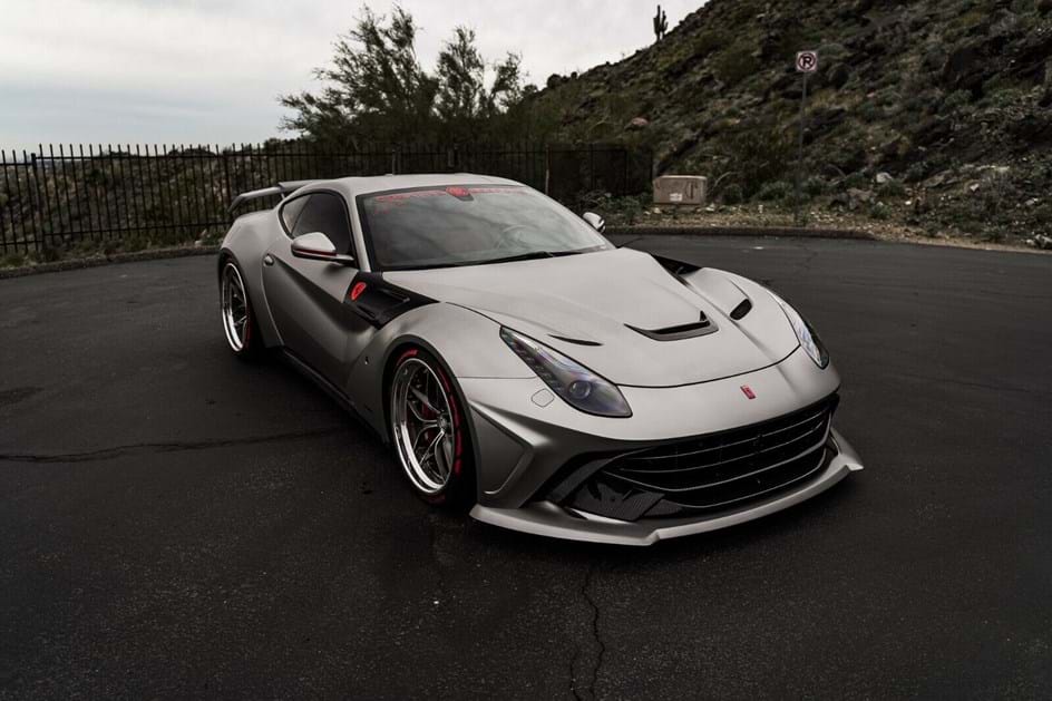 Gastava 300 mil euros neste Ferrari F12 modificado pela Creative ...