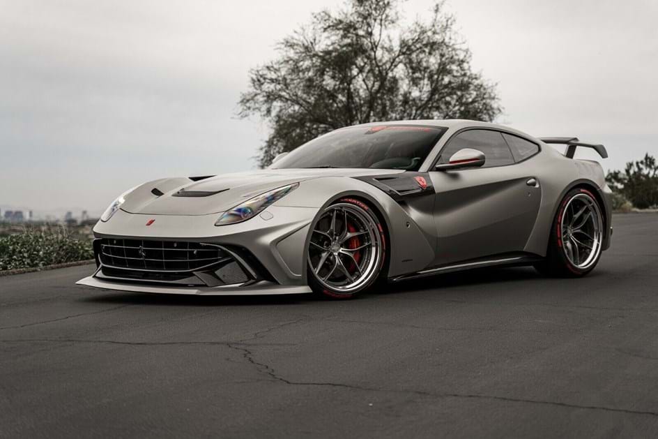 Gastava 300 mil euros neste Ferrari F12 modificado pela Creative ...