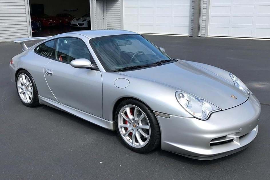 COVID-19: Ash Crest Collection vende sete obras de arte para apoiar ...