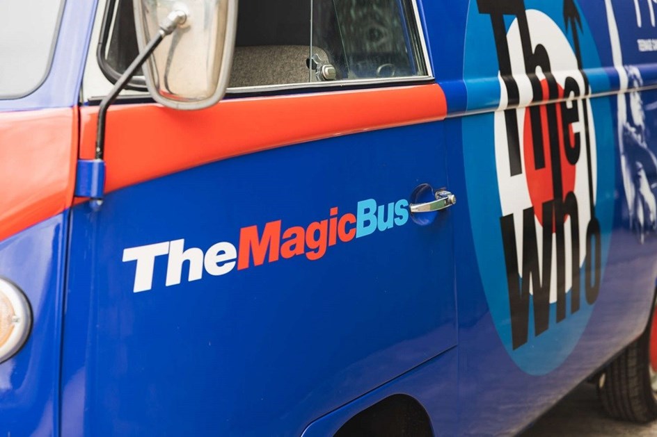 'Magic Bus': está à venda a 'pão de forma' inspirada nos The Who ...