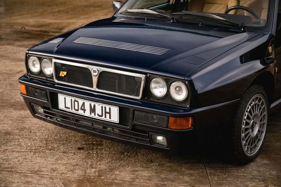 Lancia Delta Integrale de Mr. Bean leiloado por 100 mil euros - Actualidade - Aquela Máquina