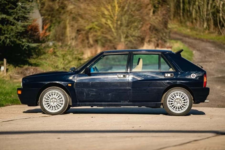 Lancia Delta Integrale de Mr. Bean leiloado por 100 mil euros - Actualidade - Aquela Máquina