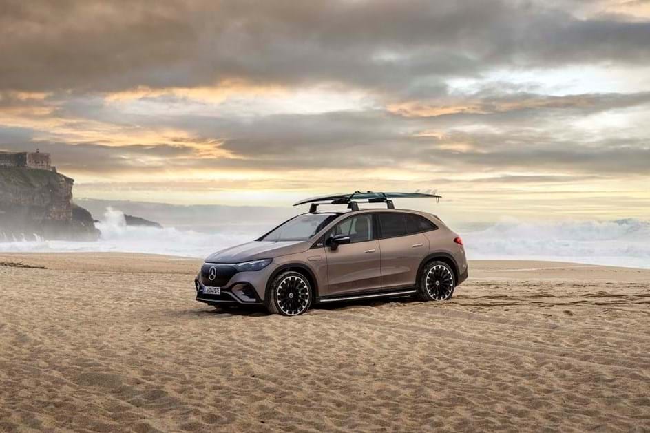 Luxuoso, tecnológico e polivalente: já guiámos o Mercedes EQE SUV - Ensaio - Aquela Máquina