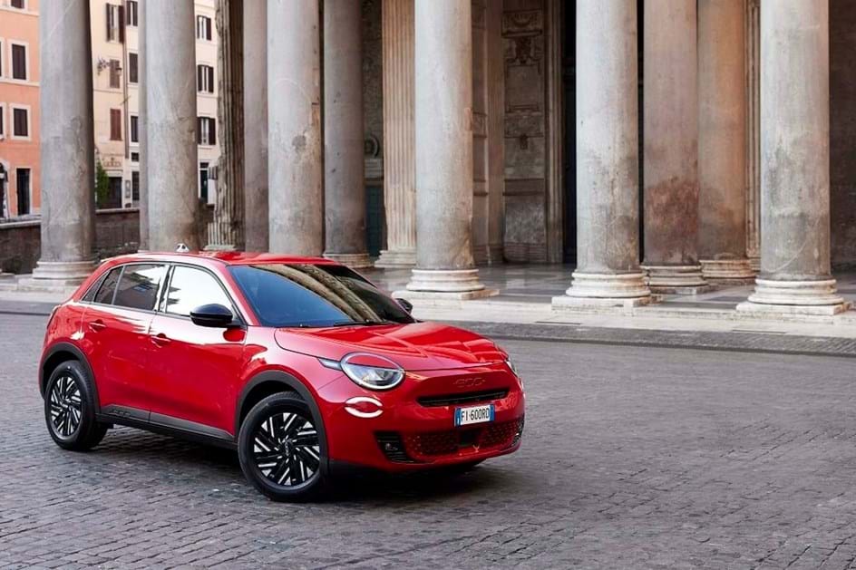 Fiat 600 é agora um 'crossover' Dolc-e Vita com 400 km de autonomia ...