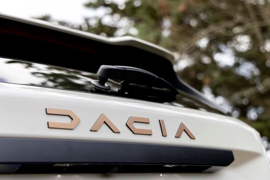 Dacia Talks: ideias simples e eficazes para carros acessíveis ...