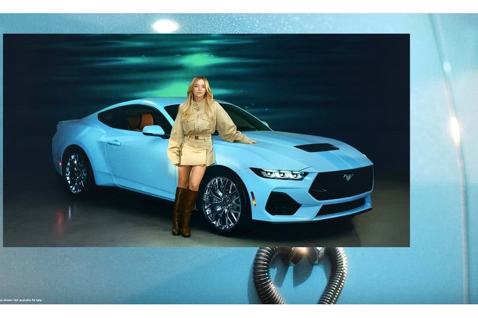 Sydney Sweeney recria Ford Mustang GT na festa dos 60 anos do 'pony car ...