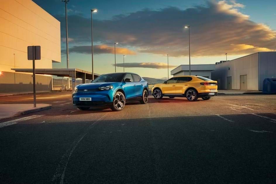 Regresso dum ícone: Eric Cantona ''estreia'' novo Ford Capri - Novos ...