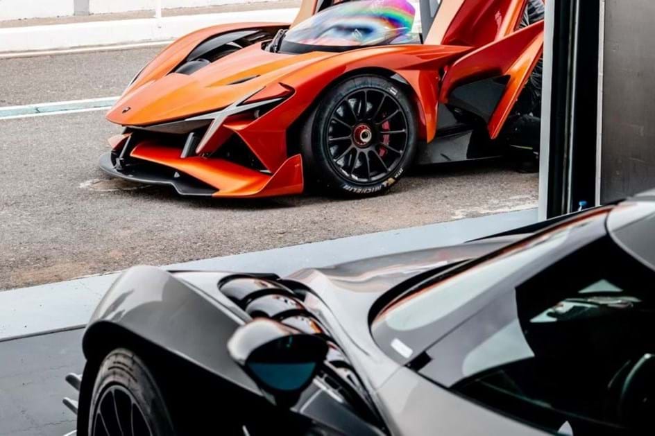 Apollo Evo faz dos 'track days' uma aventura emocionante - Super Carros ...